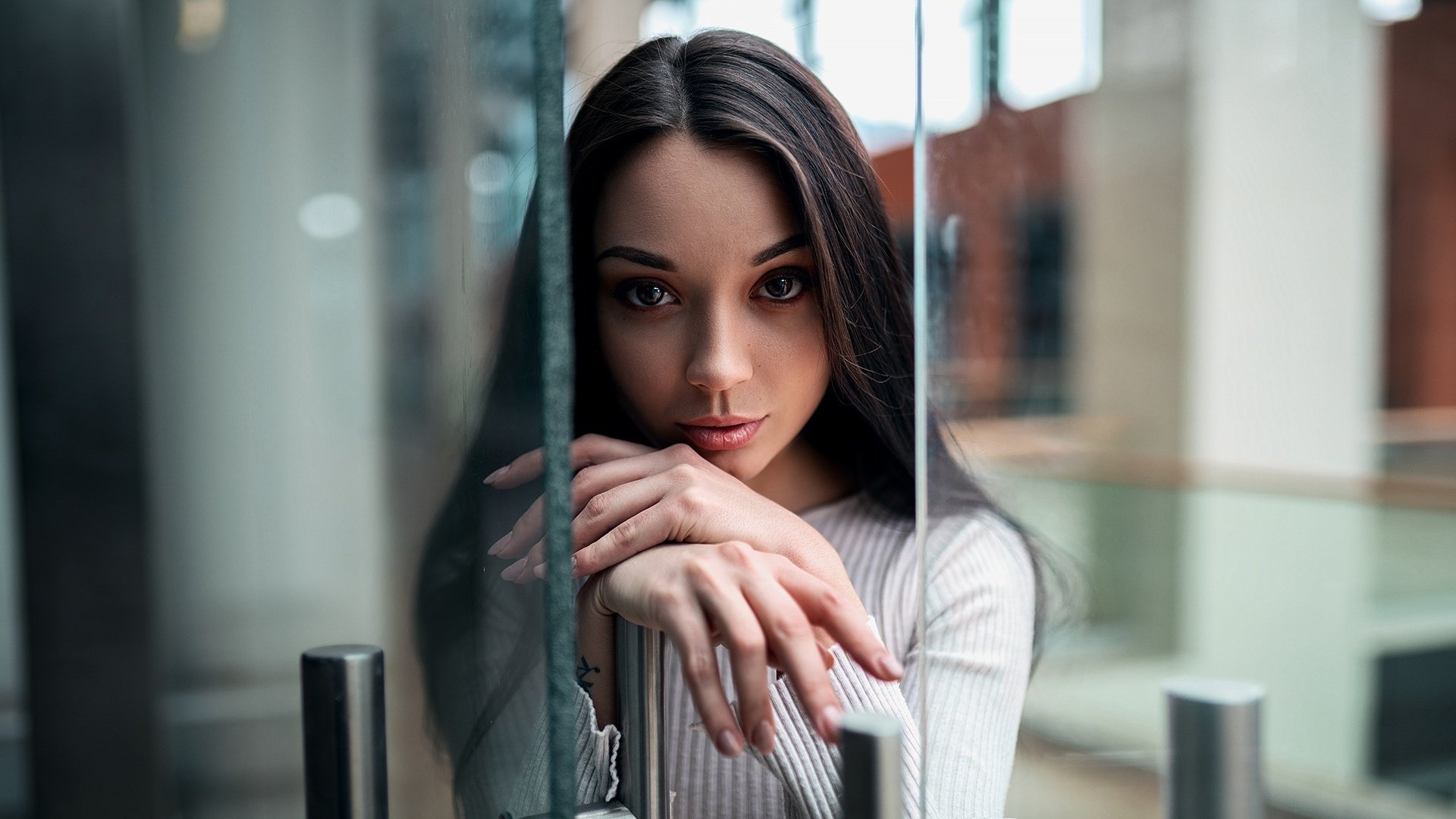 Download Stare Black Hair Woman Model HD Wallpaper | 1920x1080 ...