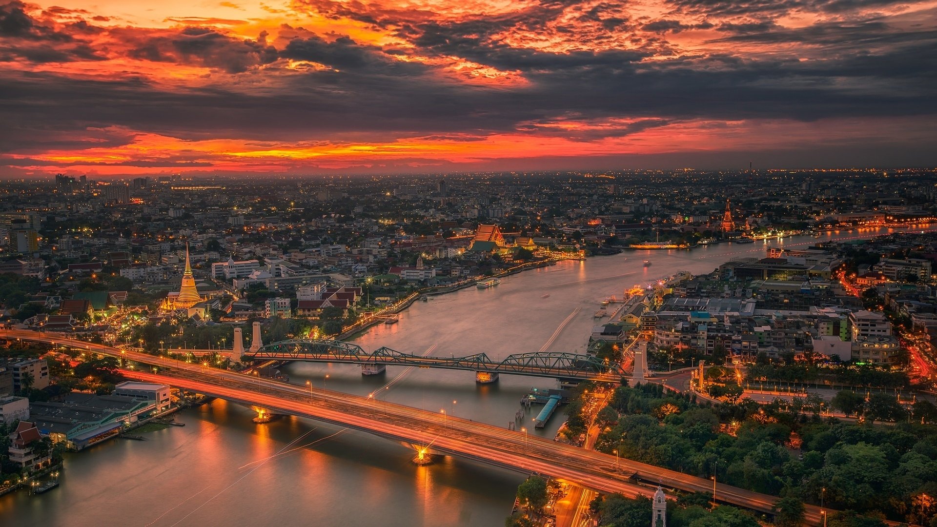 Bangkok Skyline at Sunset: Thailand's Vibrant City Lights in HD