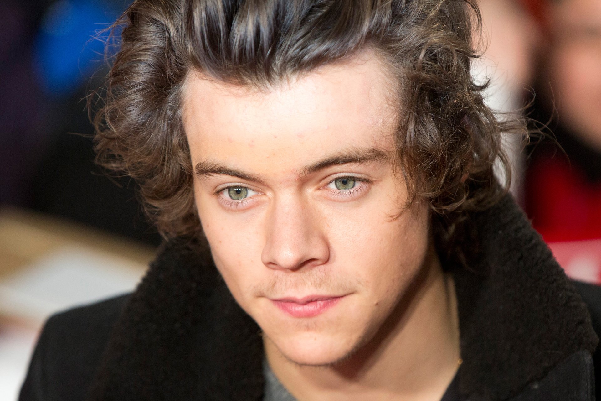 Download Face English Singer Music Harry Styles HD Wallpaper