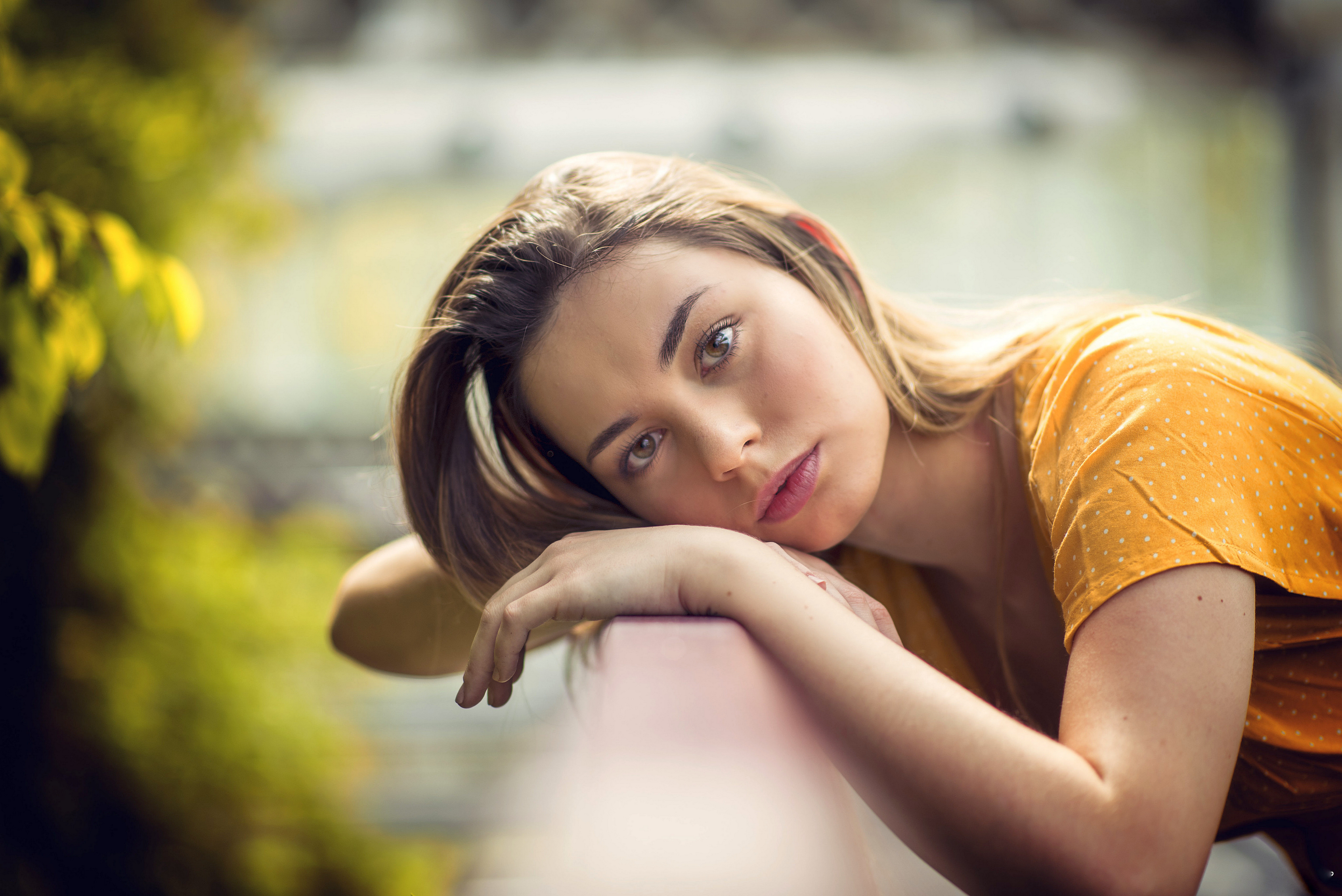 Download Lipstick Brunette Stare Face Depth Of Field Woman Model 4k