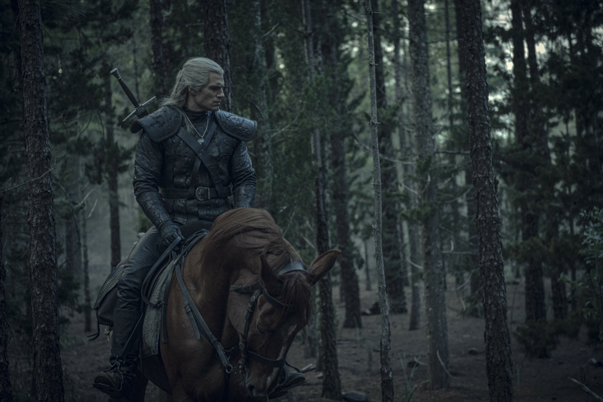 Download Henry Cavill Geralt Of Rivia TV Show The Witcher 4k Ultra HD ...