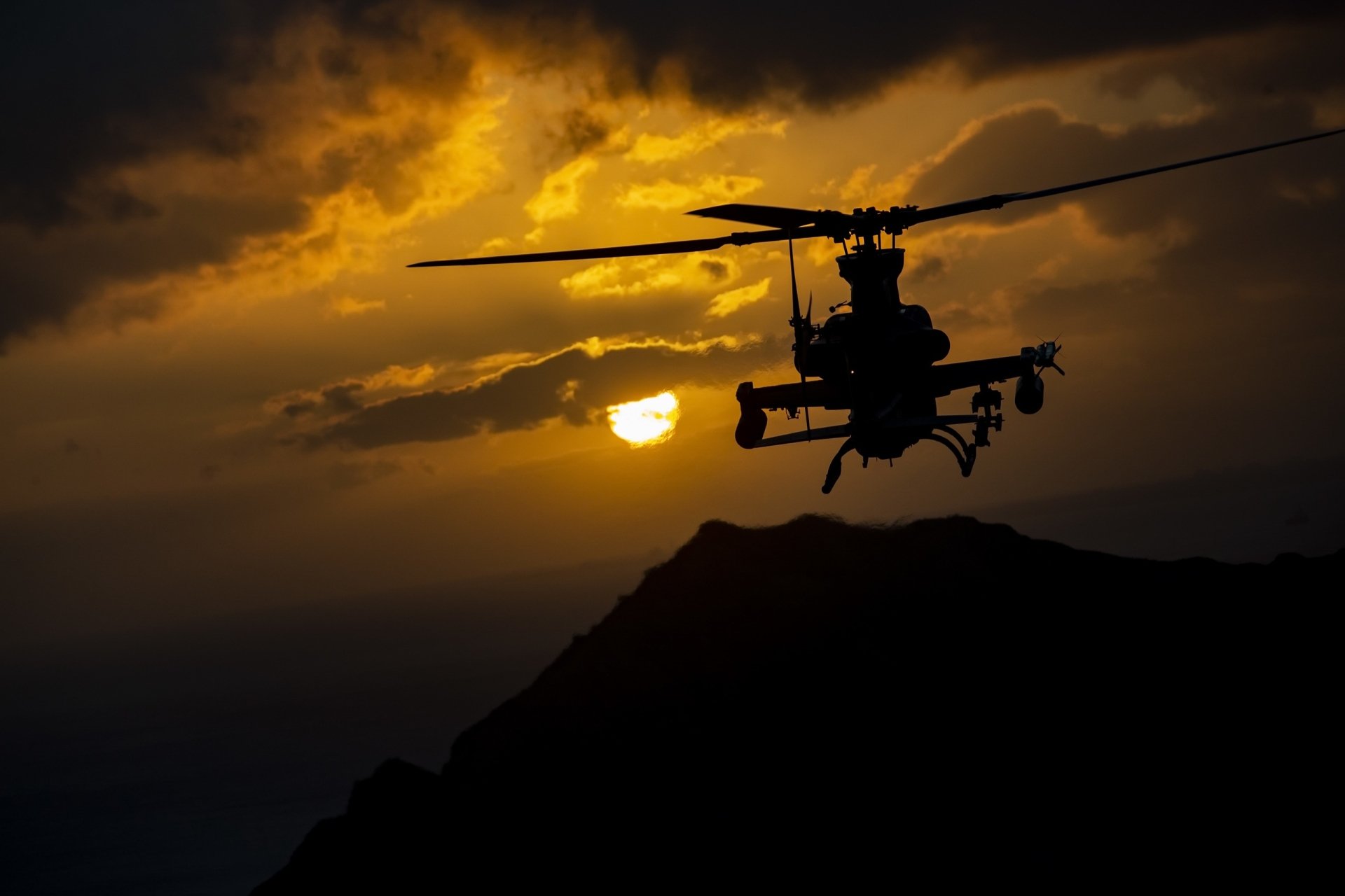 Bell AH-1Z Viper Attack Helicopter HD Wallpaper at Sunset
