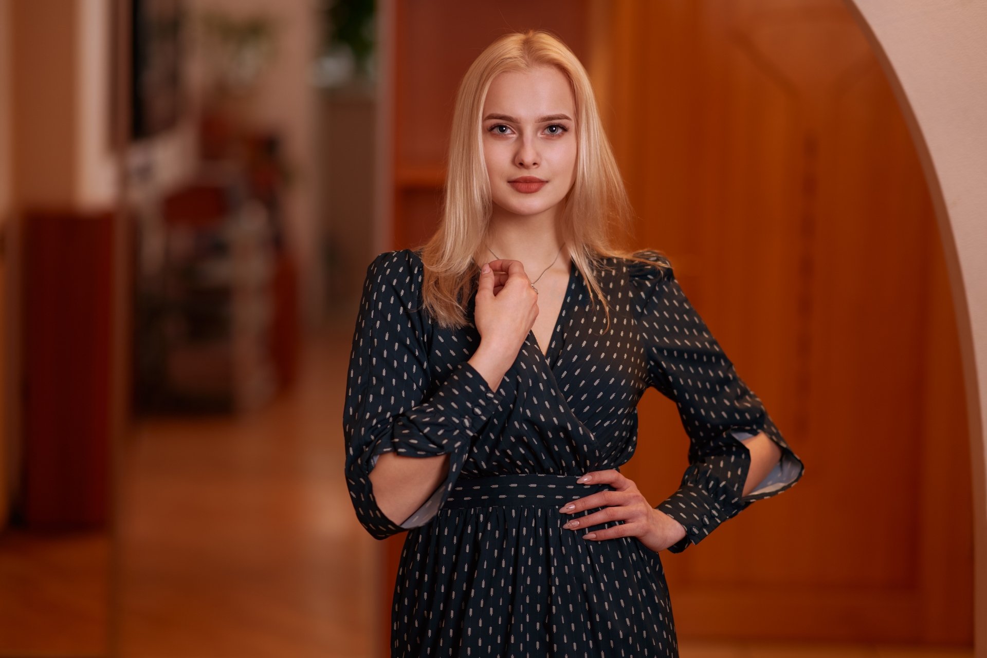 Download Dress Blonde Depth Of Field Woman Model 4k Ultra HD Wallpaper ...