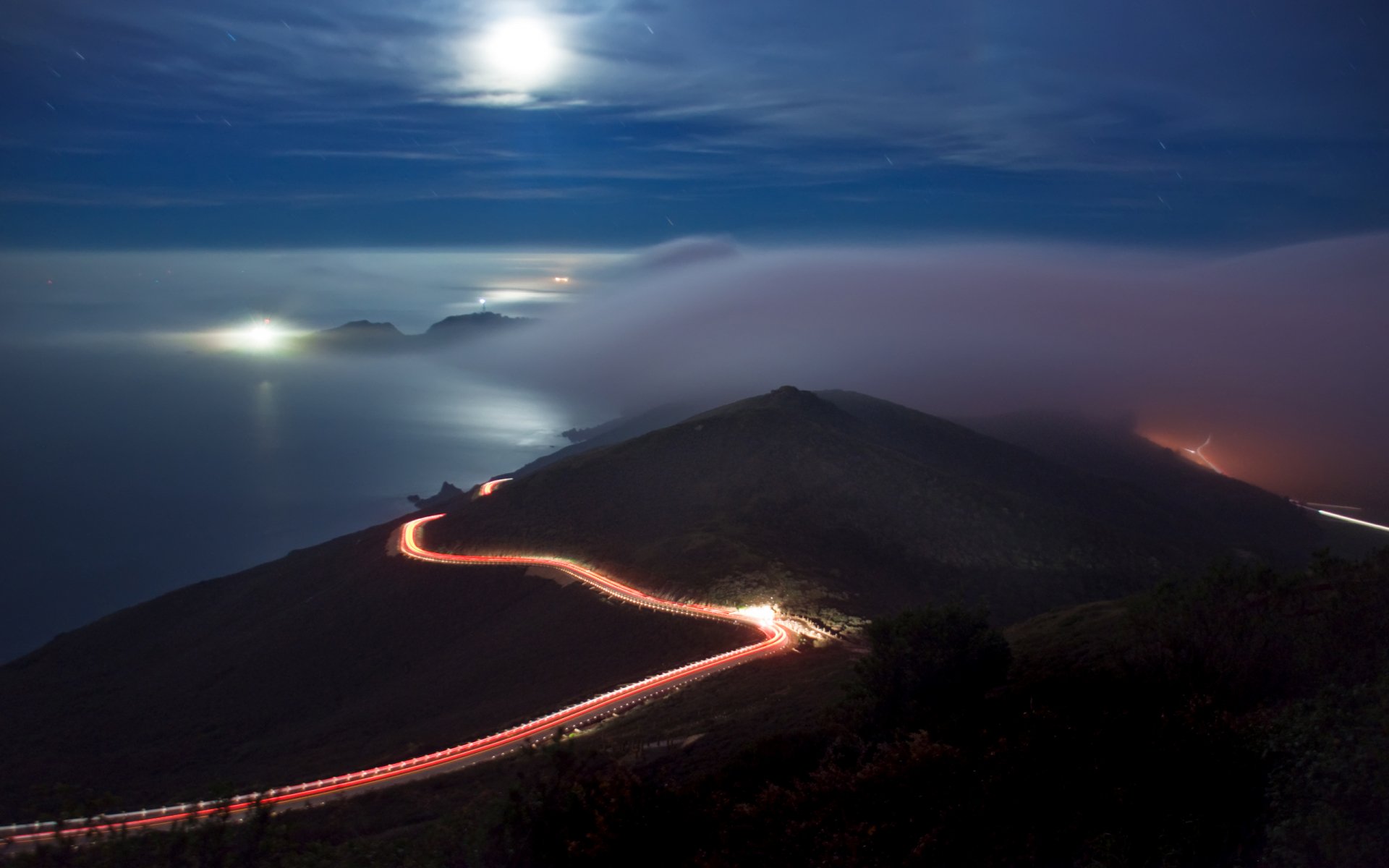 Foggy Nighttime Road in California - HD Wallpaper by Matt Granz