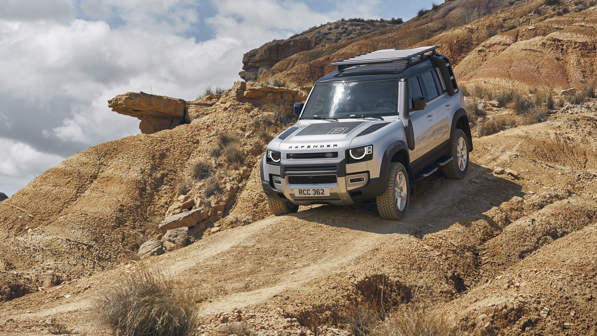 Land Rover Defender — 4K Rugged SUV Wallpaper