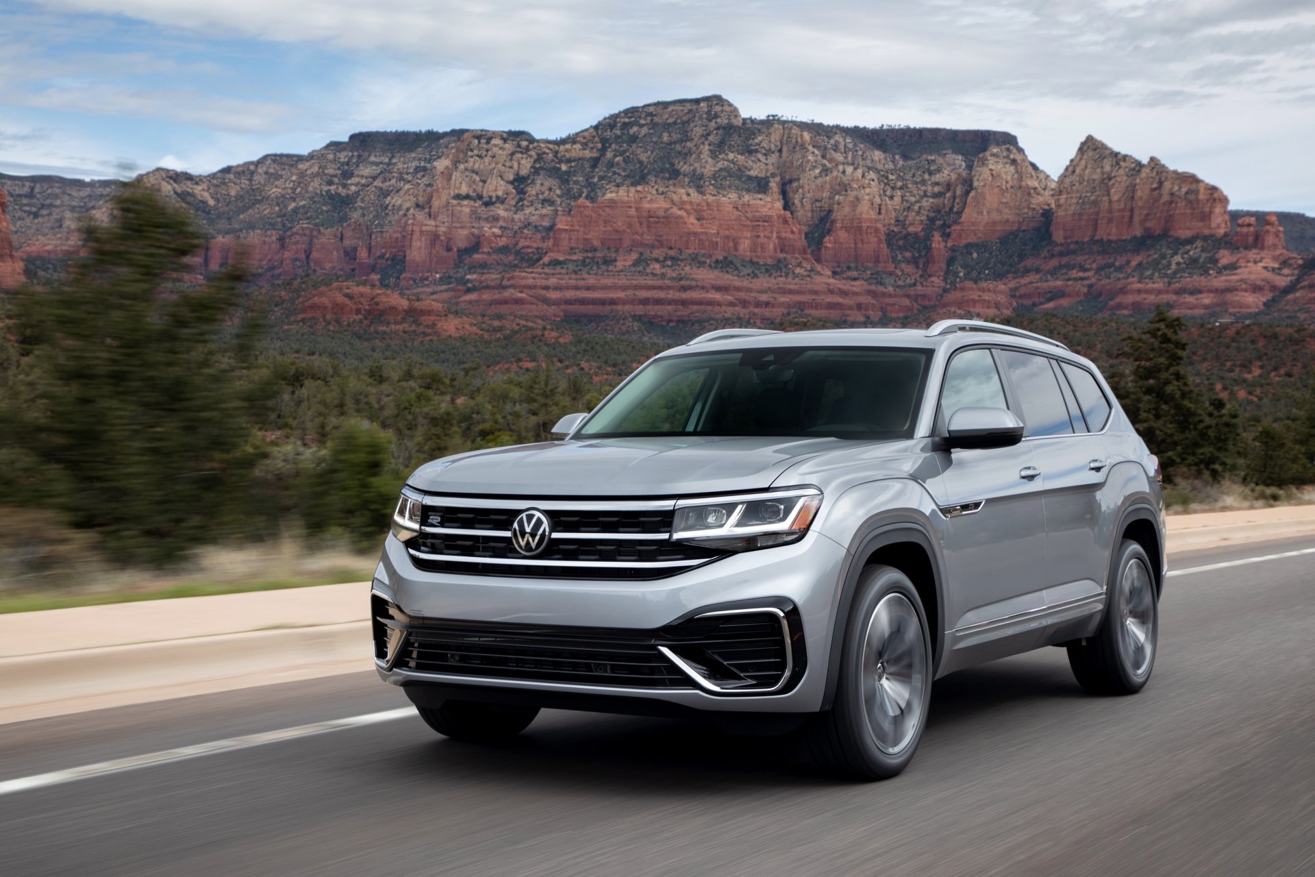 Download Silver Car Car SUV Volkswagen Vehicle Volkswagen Atlas 4k ...