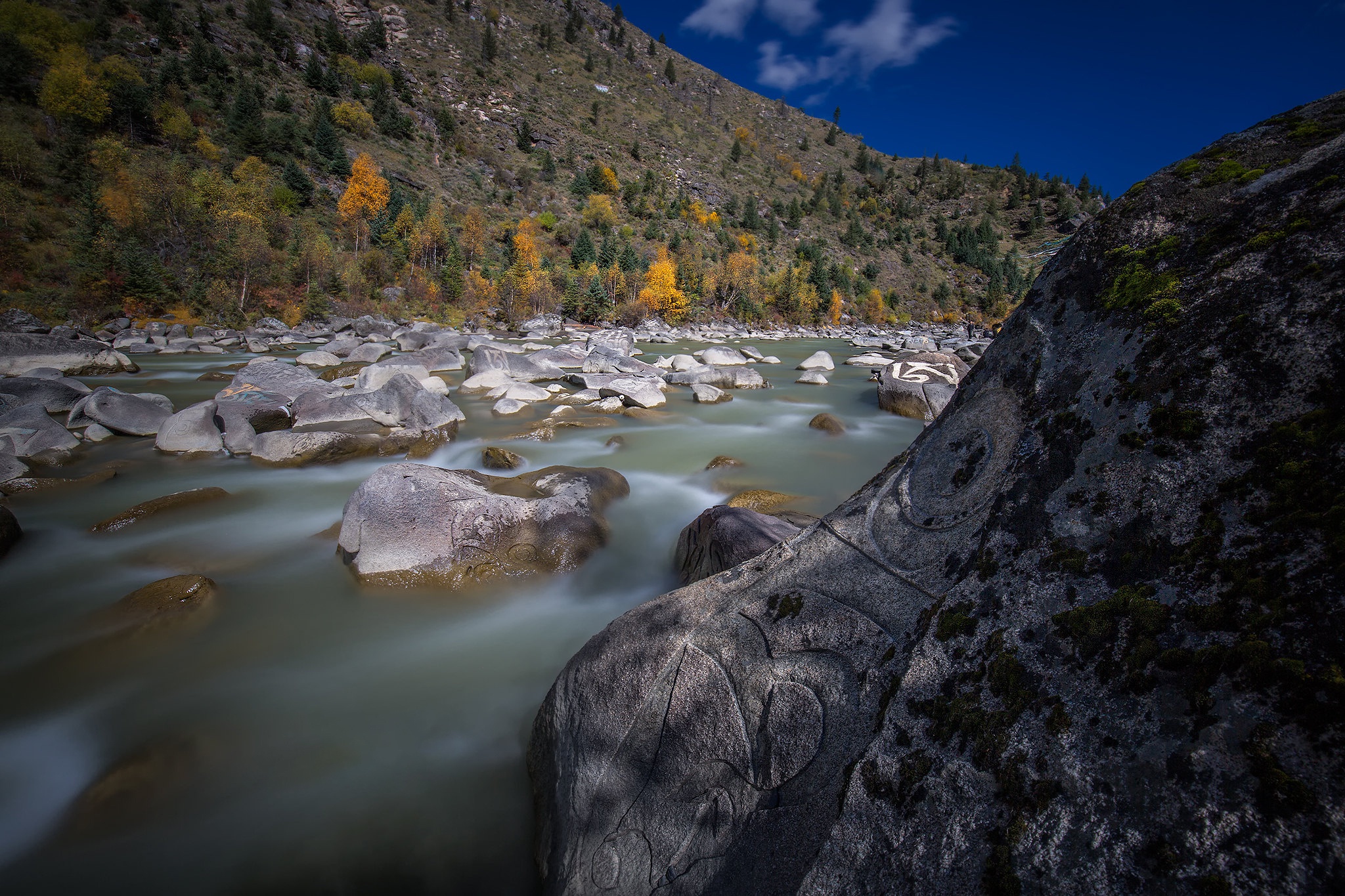 Download Stone River Mountain Nature Stream HD Wallpaper