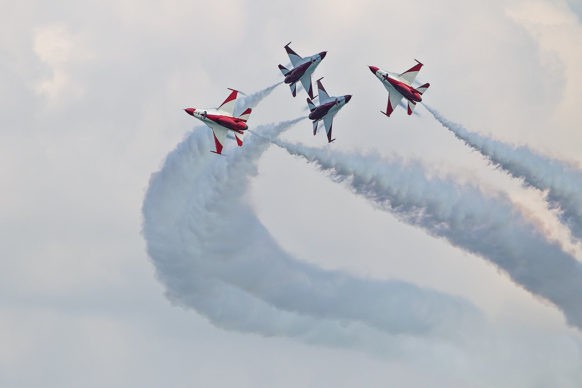 Aerial Precision: Military Jets Airshow HD Wallpaper | 2048x1365 ...