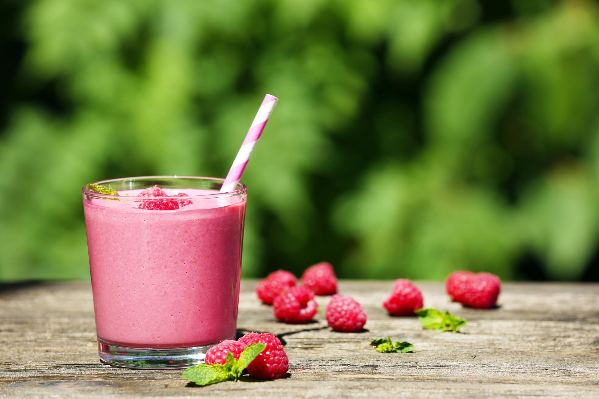 Download Still Life Raspberry Drink Food Smoothie 4k Ultra HD Wallpaper
