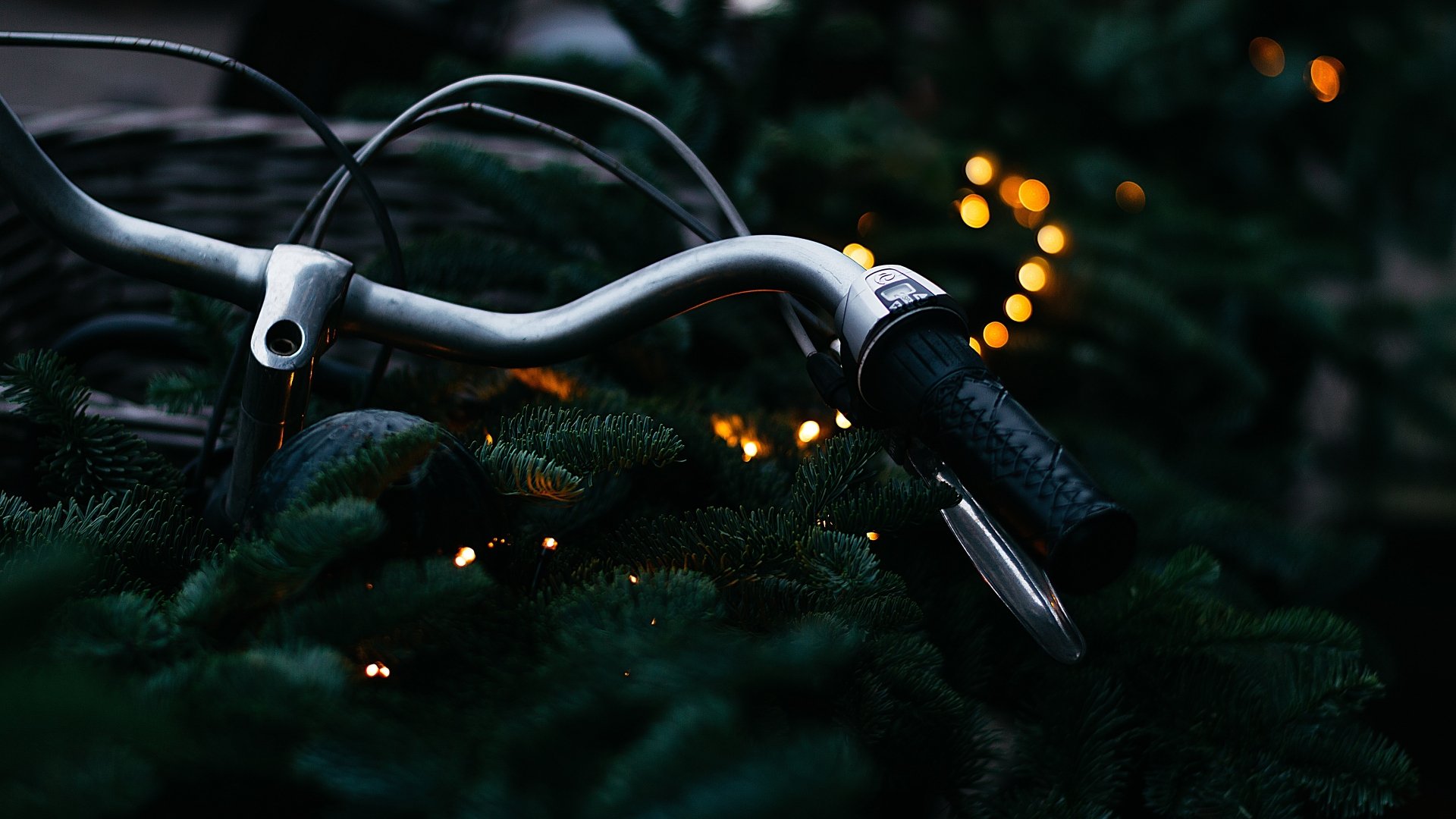 Download Close-up Vehicle Bicycle 4k Ultra HD Wallpaper