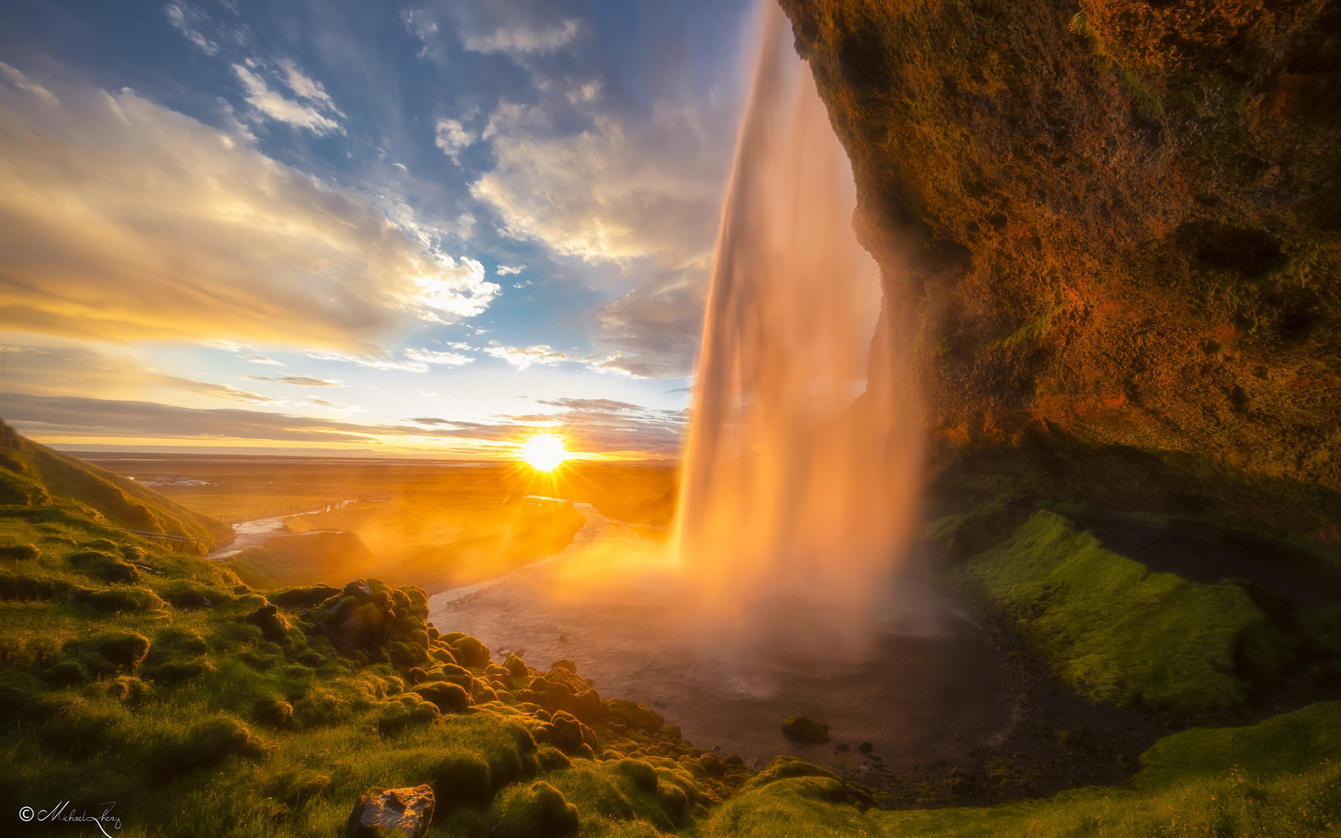 HD Sunset Waterfall: Nature’s Golden Cascade