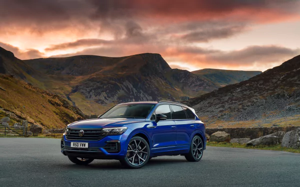 Volkswagen Touareg R-Line 4k Wallpapers