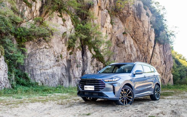 Red Jetour X70 Plus 4k Ultra HD Wallpaper | Background Image | 7000x4595