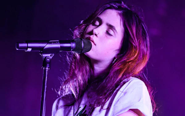 [10+] Clairo Wallpapers