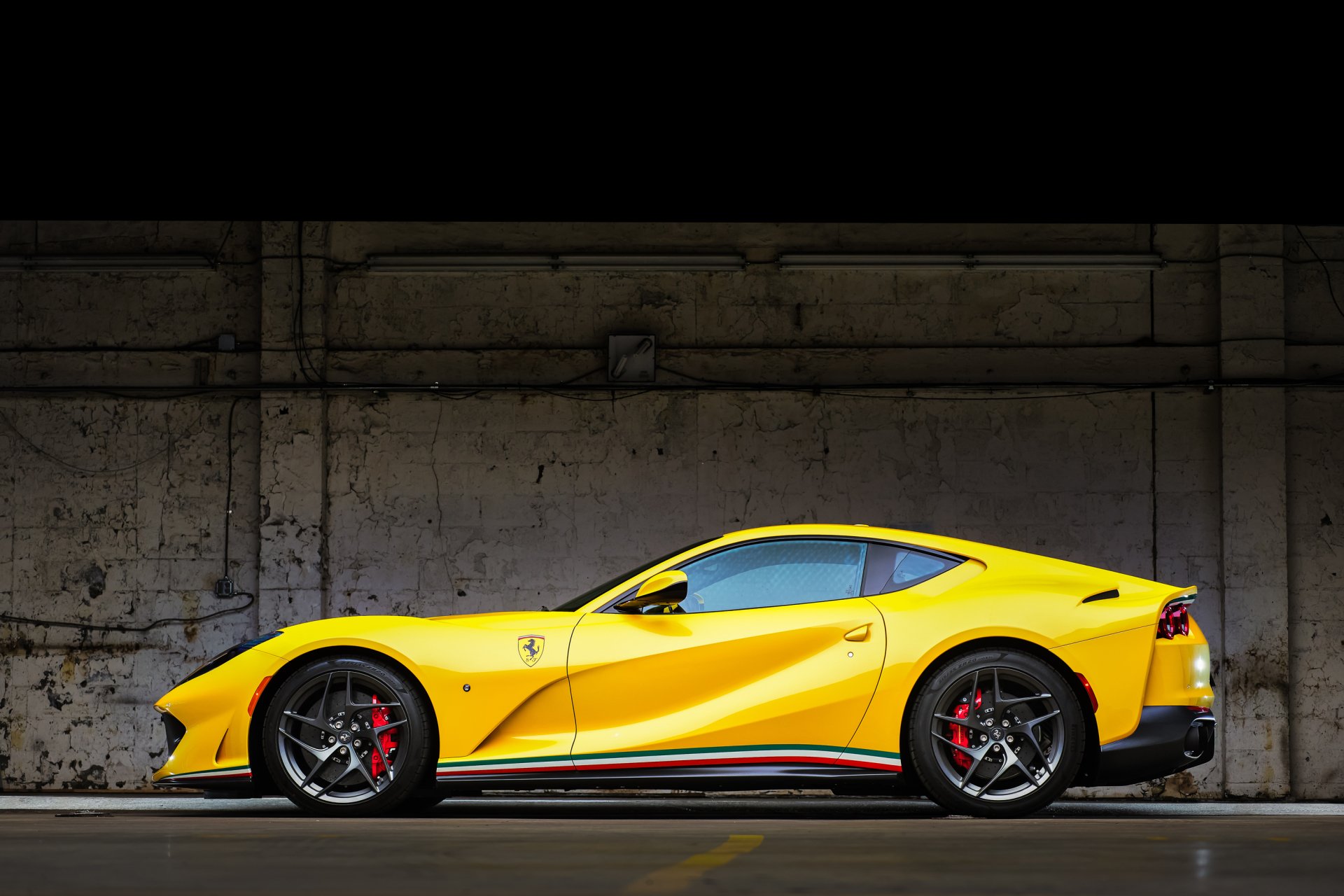 Ferrari 812 Superfast Yellow Supercar – Stunning HD Wallpaper View