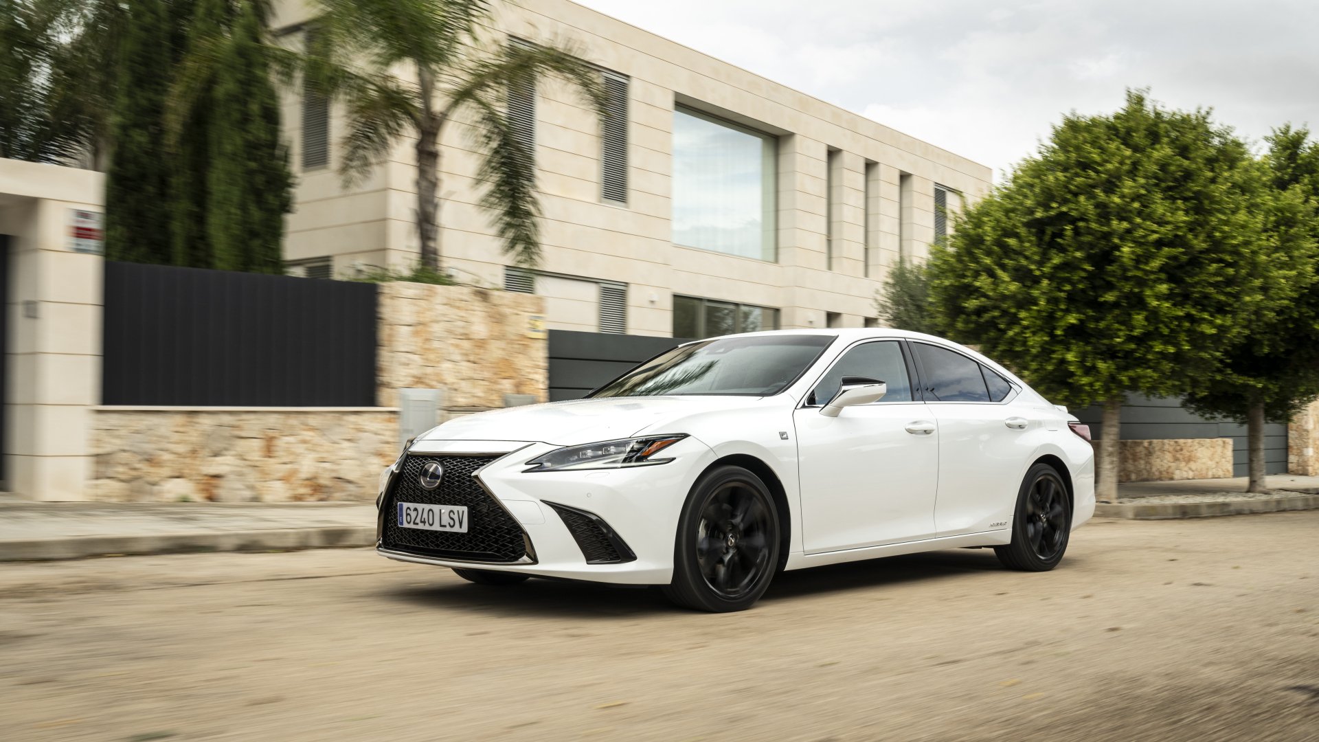 Download Lexus ES 300h F SPORT Vehicle Lexus ES 300H 4k Ultra HD Wallpaper