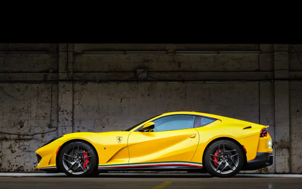 [60+] Ferrari 812 Superfast Wallpapers