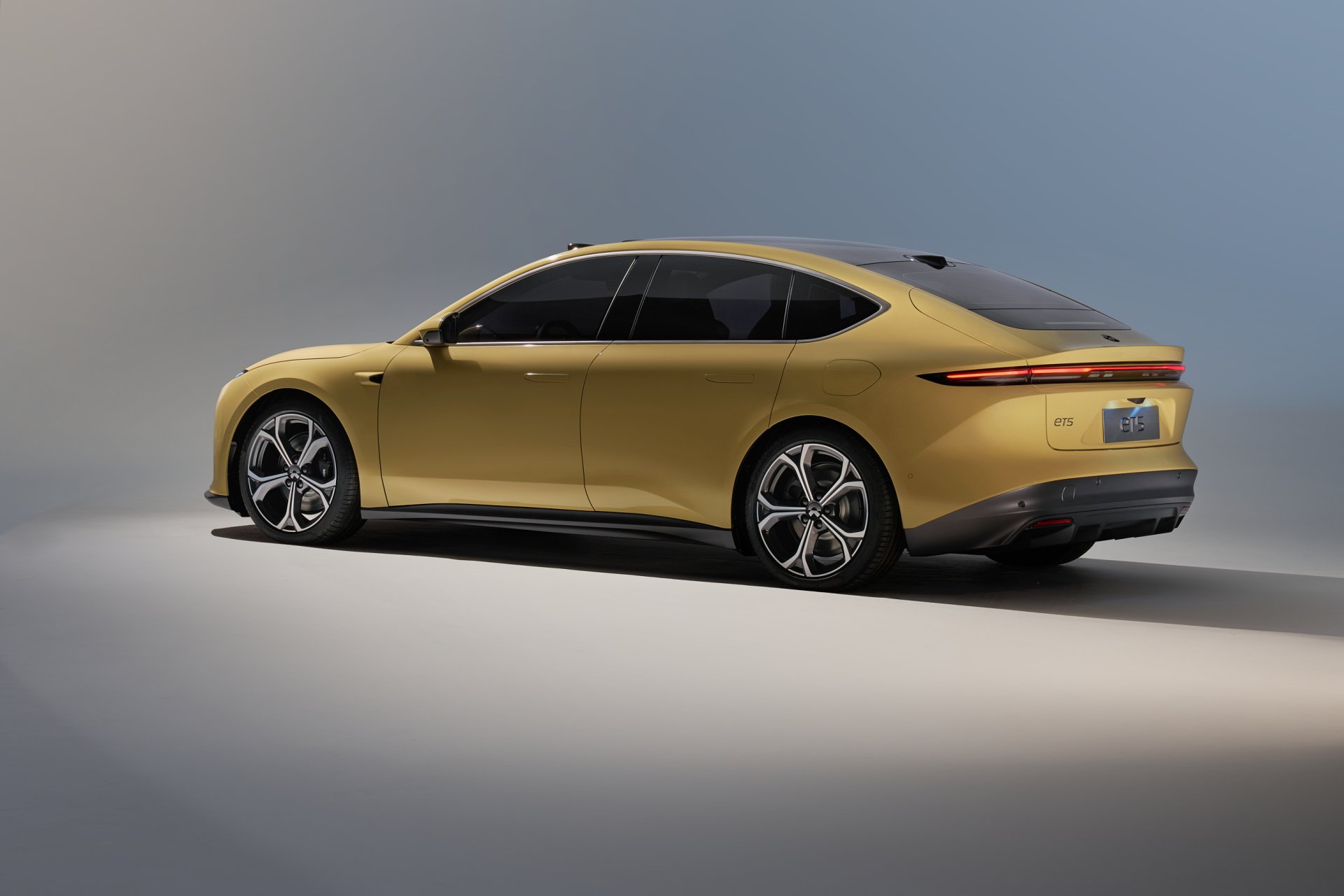 Download Electric Car Sedan Vehicle NIO ET5 HD Wallpaper