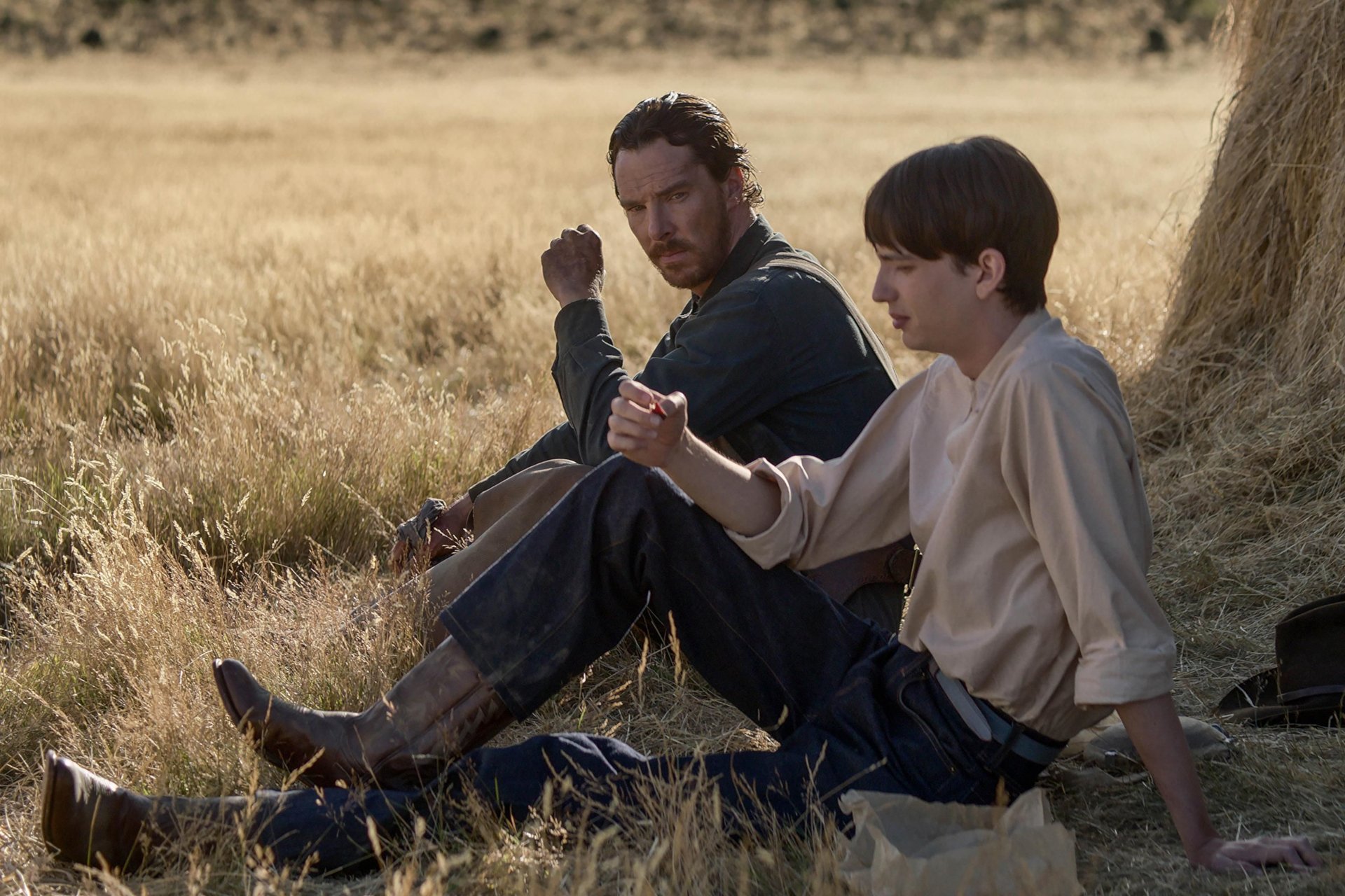 Download Benedict Cumberbatch Kodi Smit-McPhe Movie The Power Of The ...