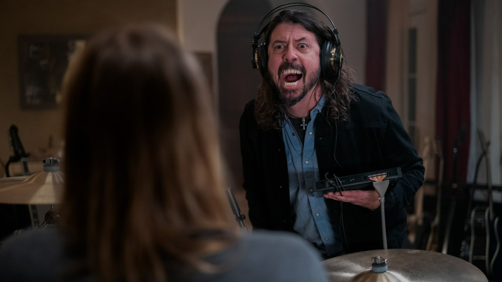 Dave Grohl - Desktop Wallpapers, Phone Wallpaper, PFP, Gifs, and More!