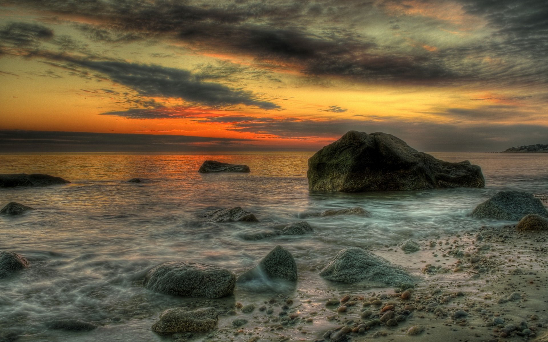 Serene Sunset: A Nature-Inspired HD Wallpaper