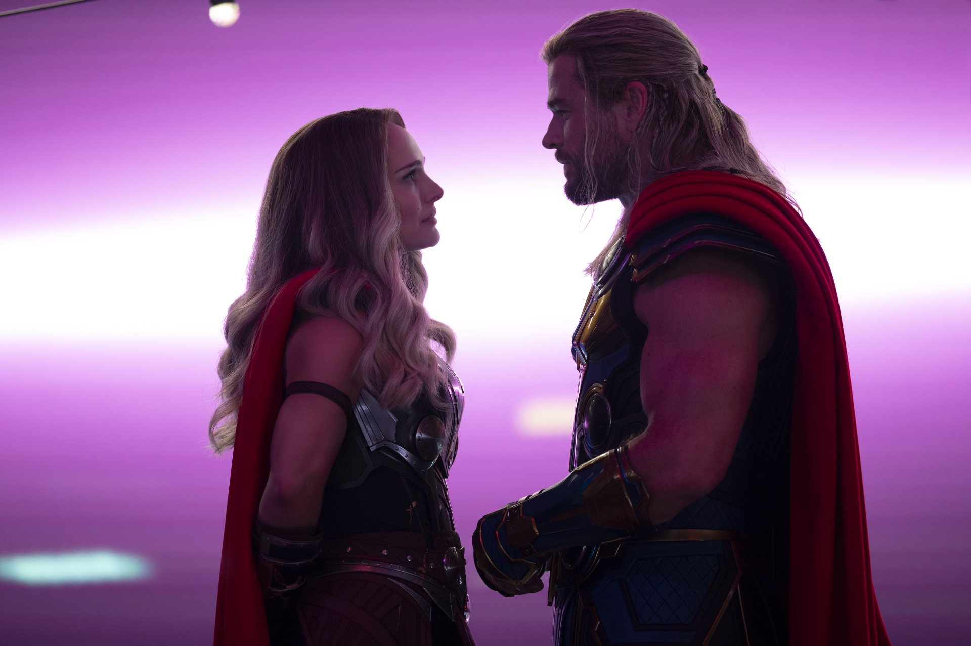 Thor & Lady Thor: Epic 4K Ultra HD Wallpaper from Love and Thunder