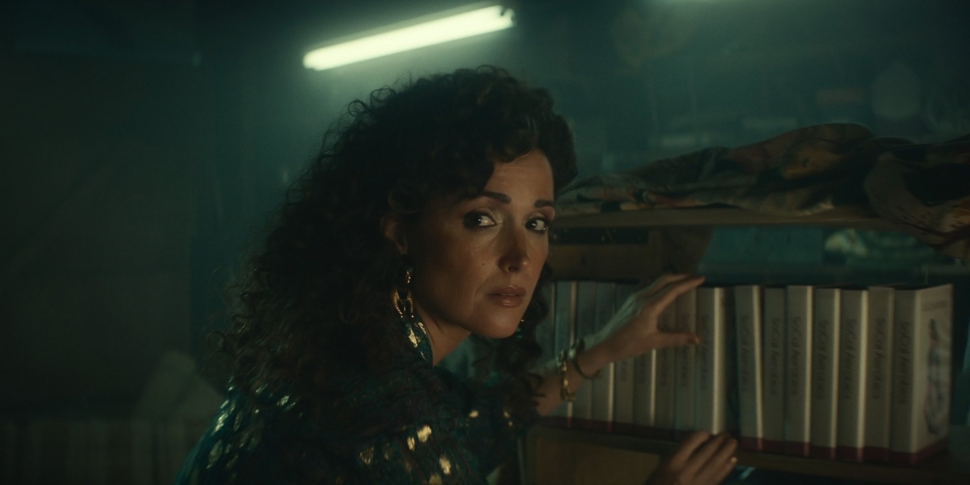 Download Rose Byrne TV Show Physical HD Wallpaper