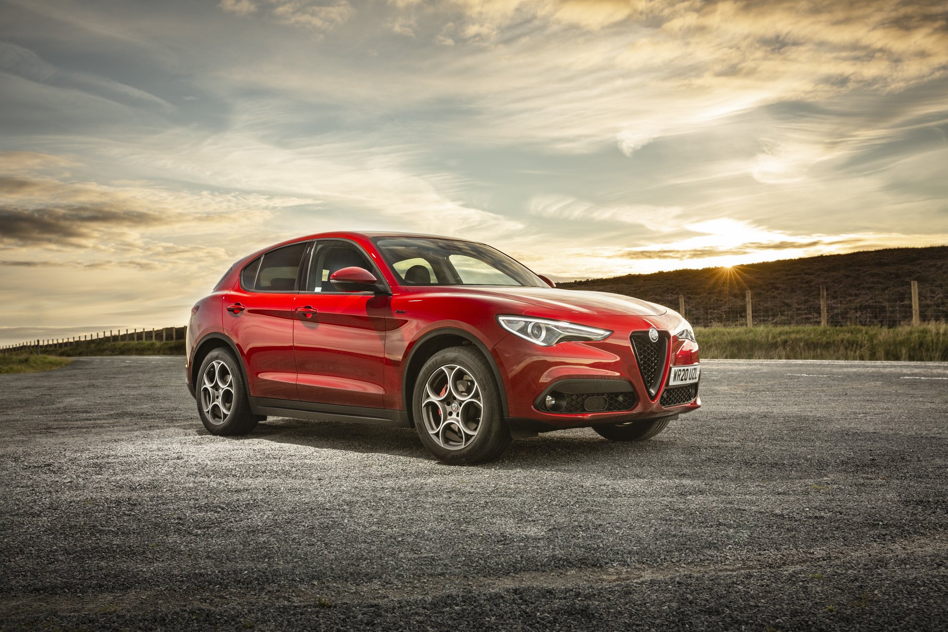 Download Vehicle Alfa Romeo Stelvio 4k Ultra HD Wallpaper