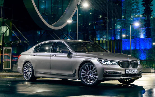 Download Vehicle BMW 7 Series 4k Ultra HD Wallpaper
