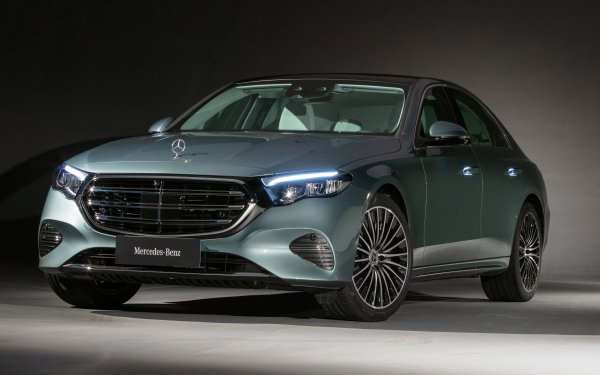 Mercedes-Benz E-Class - Desktop Wallpapers, Phone Wallpaper, PFP, Gifs ...