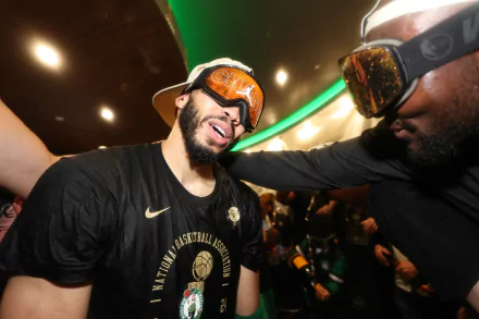 Boston Celtics - Desktop Wallpapers, Phone Wallpaper, PFP, Gifs, and More!