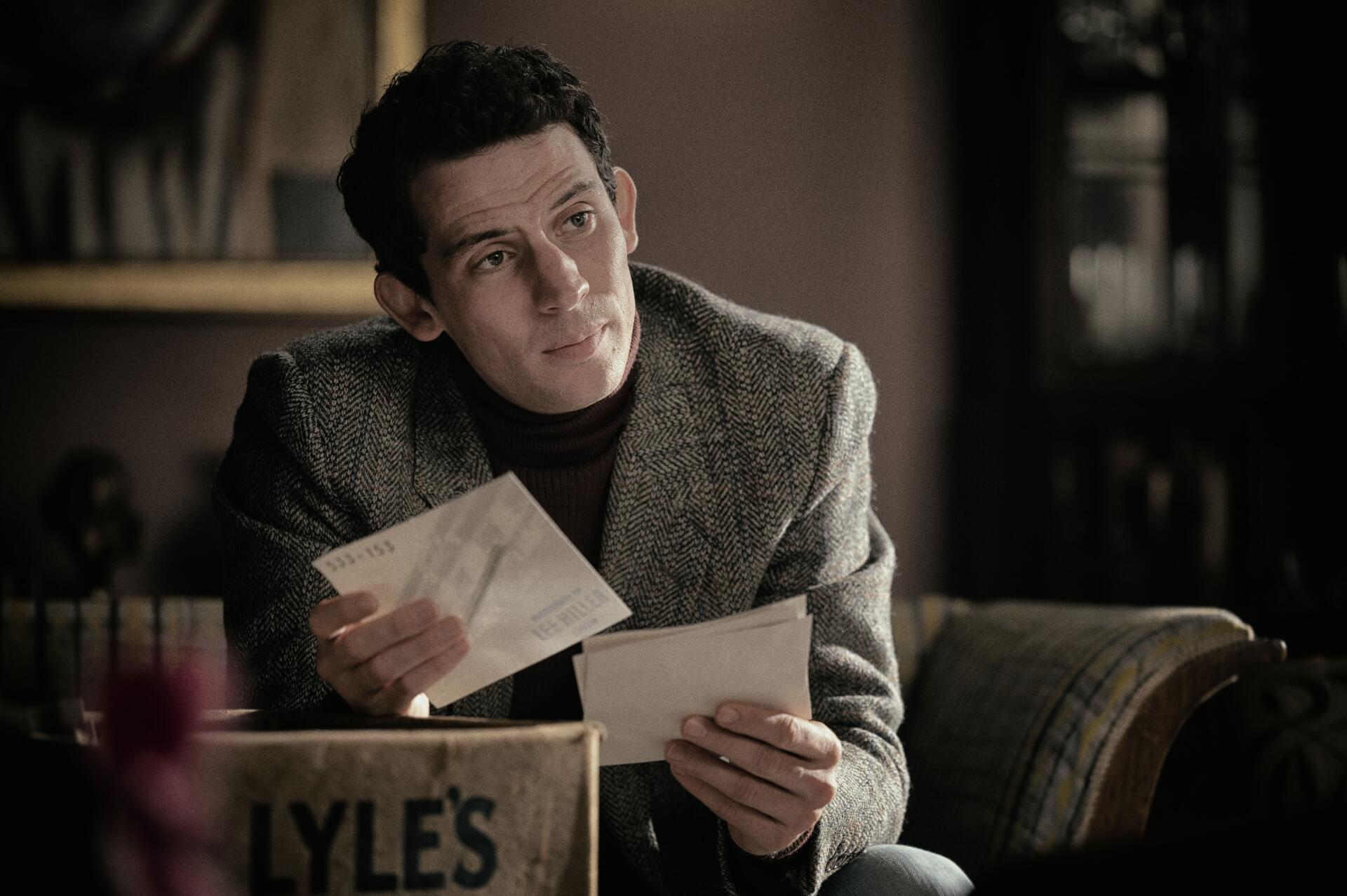 Josh O'Connor in Lee (2023) - 4K Ultra HD Wallpaper