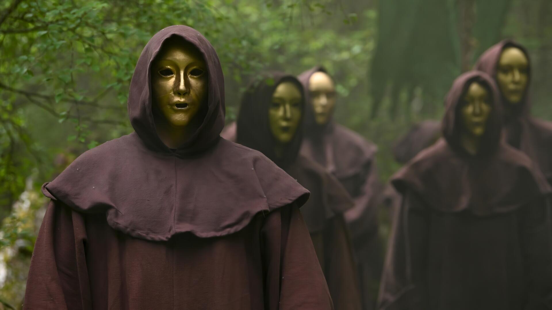 The Traitors — 2K Quad HD Wallpaper: Cloaked Gold Masks | 2560x1440 ...