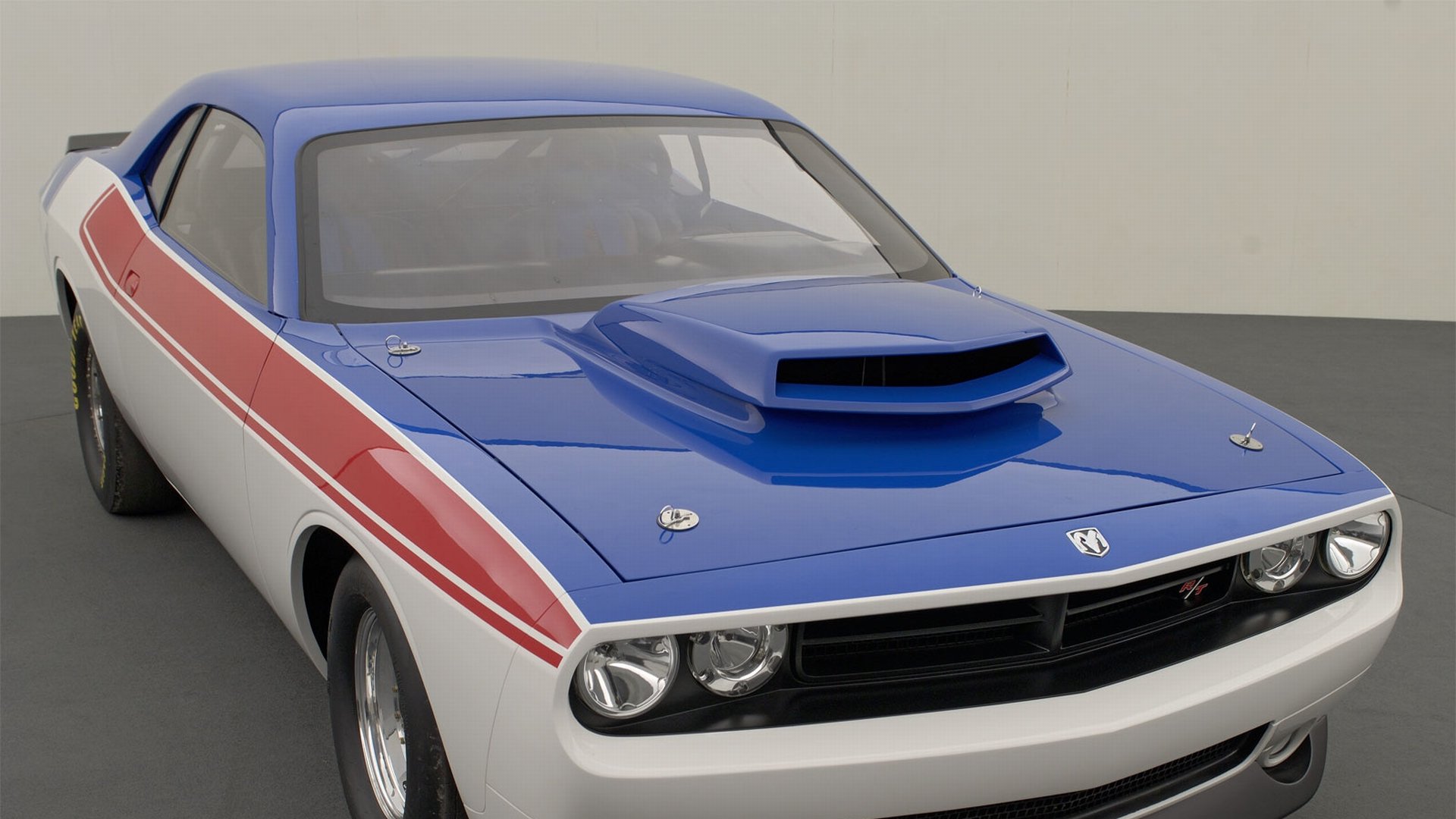 Download Vehicle Dodge Challenger HD Wallpaper
