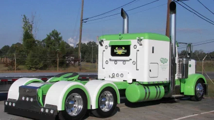 Peterbilt - Desktop Wallpapers, Phone Wallpaper, PFP, Gifs, and More!