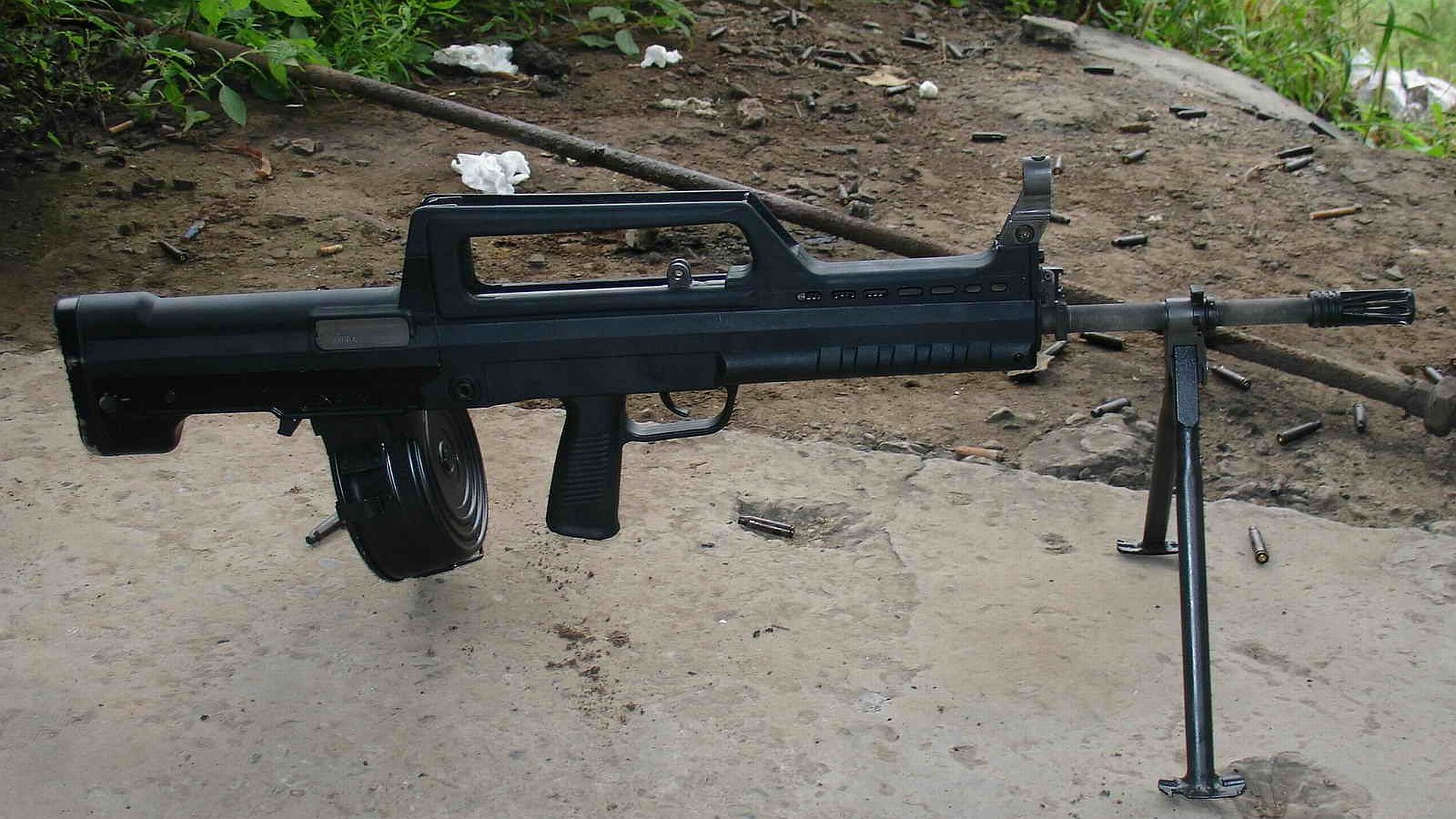 HD Wallpaper of a Man-Made Machine Gun