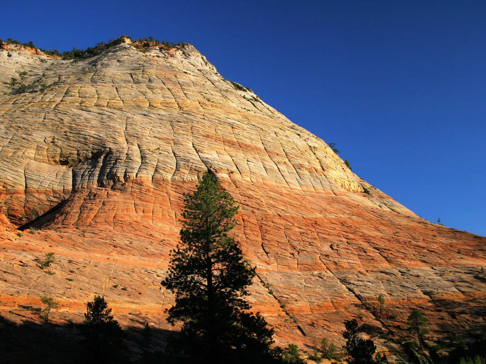 Majestic Mountain Majesty: HD Nature Wallpaper | 1600x1200 | Wallpaper ...