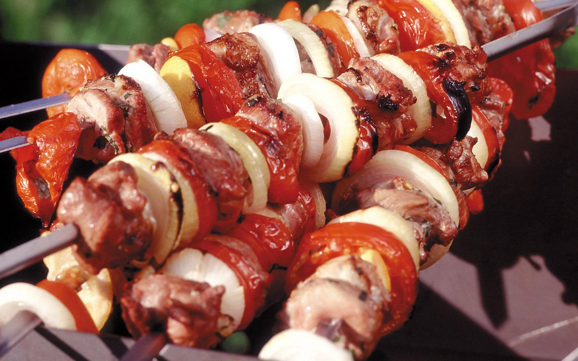 Sizzling BBQ Skewers HD Wallpaper: Mouthwatering Food Feast