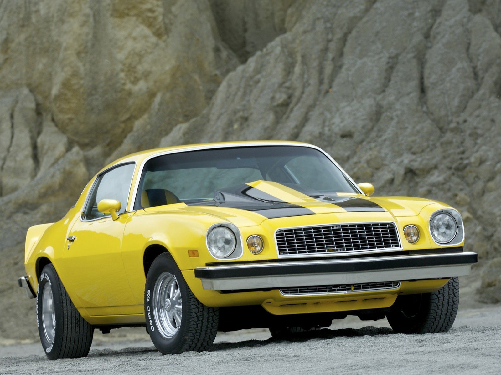 Download Vehicle Chevrolet Wallpaper