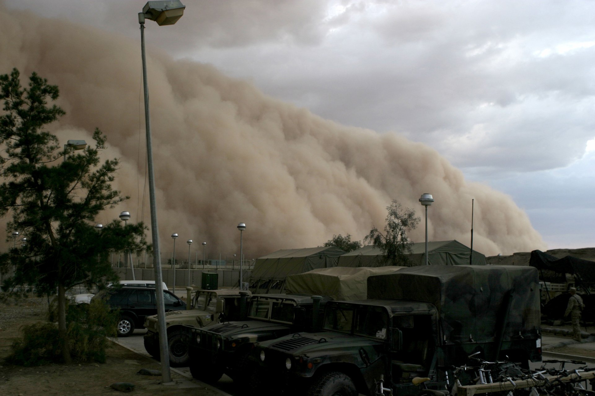 Sandstorm by Crankcase | 3000x2000 | Wallpaper Abyss