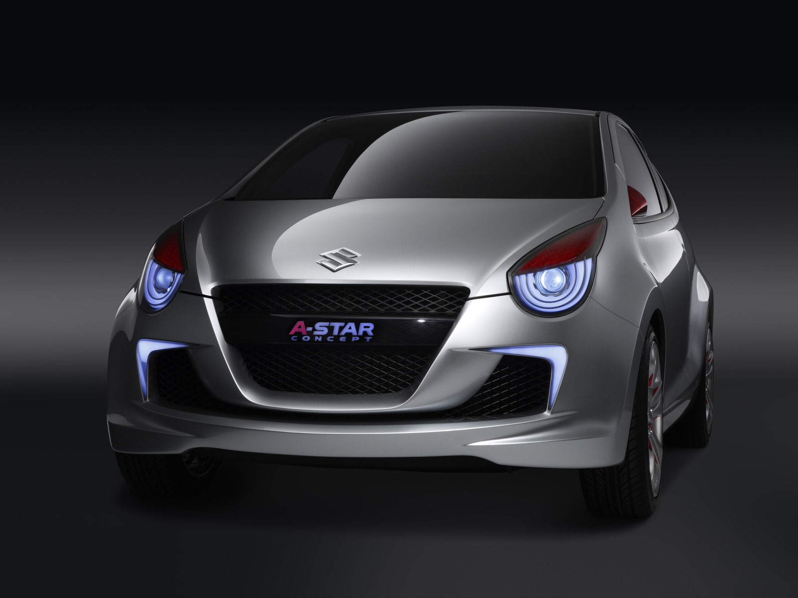 Download Vehicle Suzuki Wallpaper