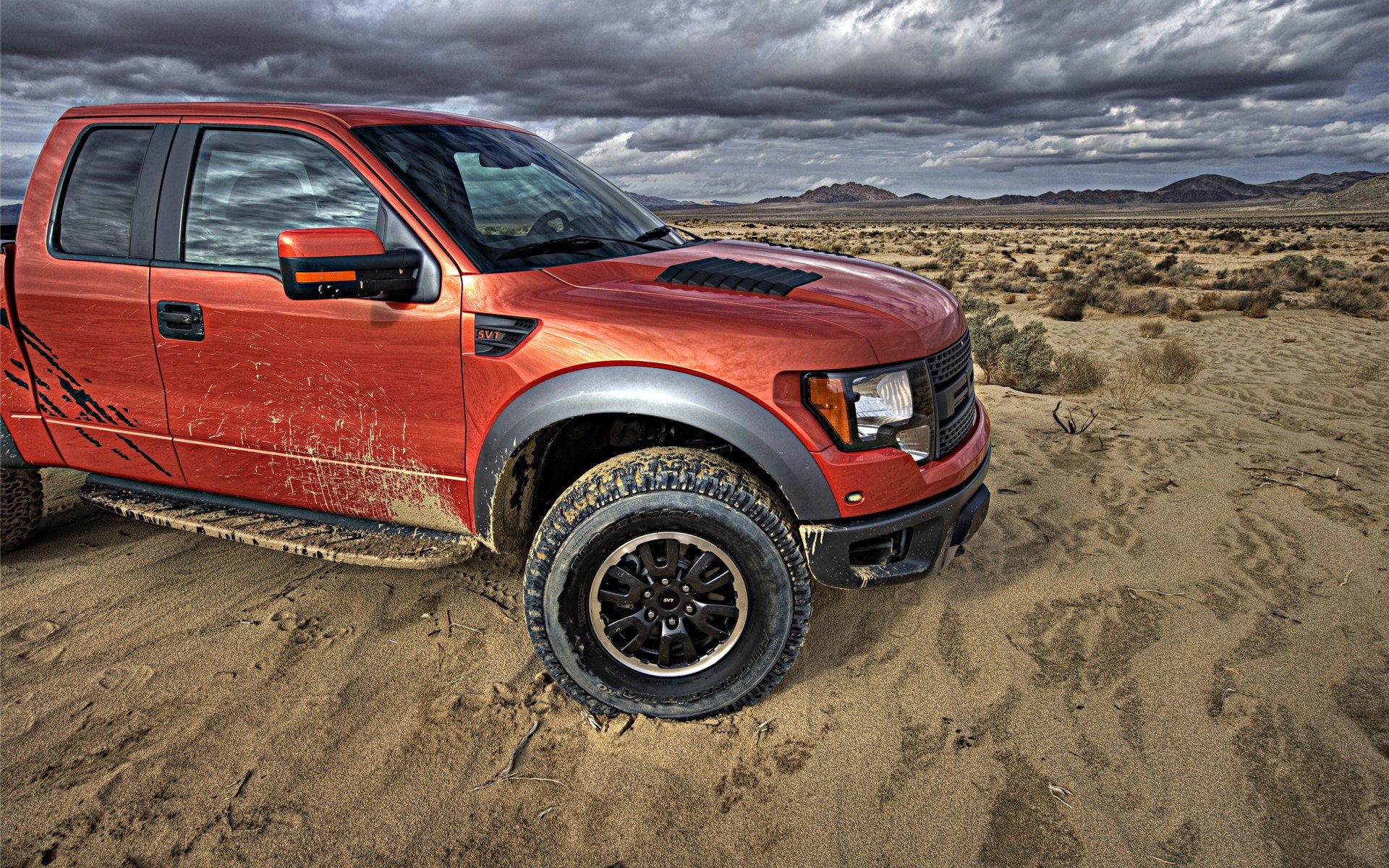 Download Vehicle Ford Raptor HD Wallpaper
