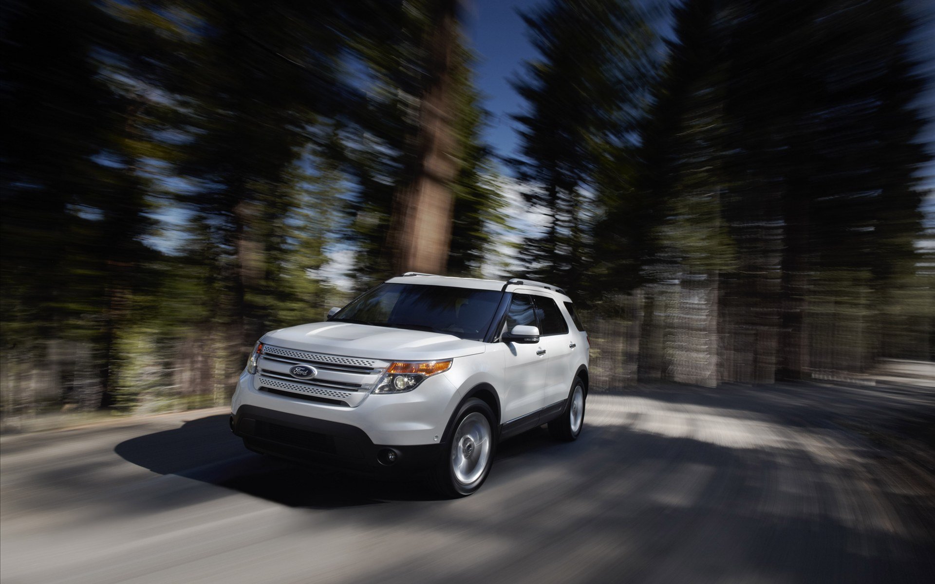 Download Vehicle Ford Explorer HD Wallpaper