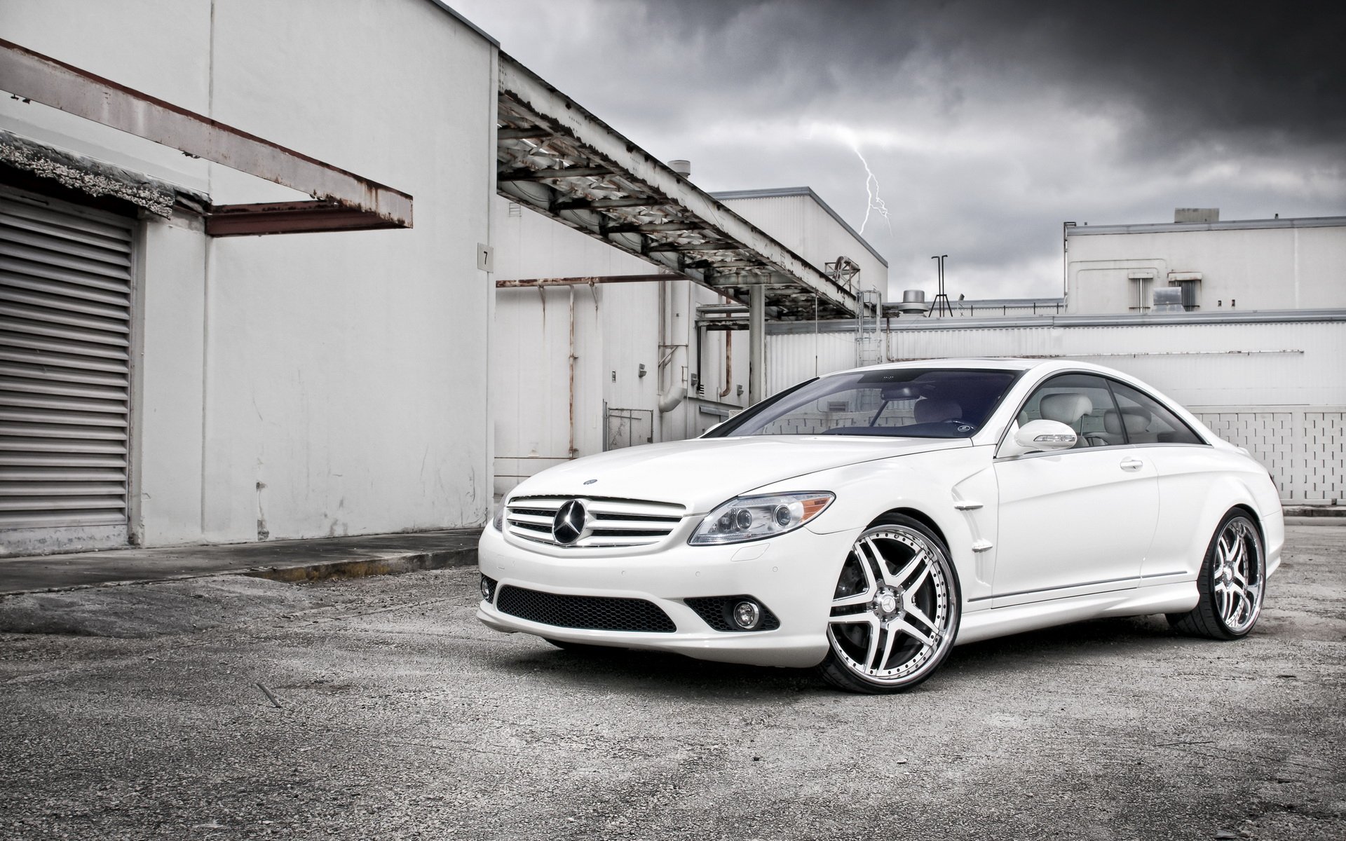 Download Vehicle Mercedes HD Wallpaper