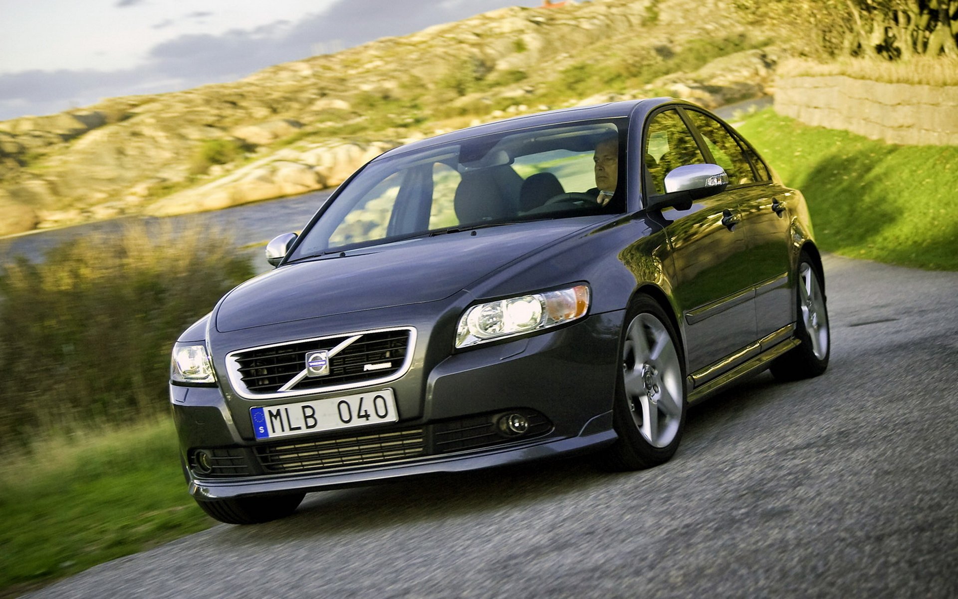 Vehicles Volvo HD Wallpaper