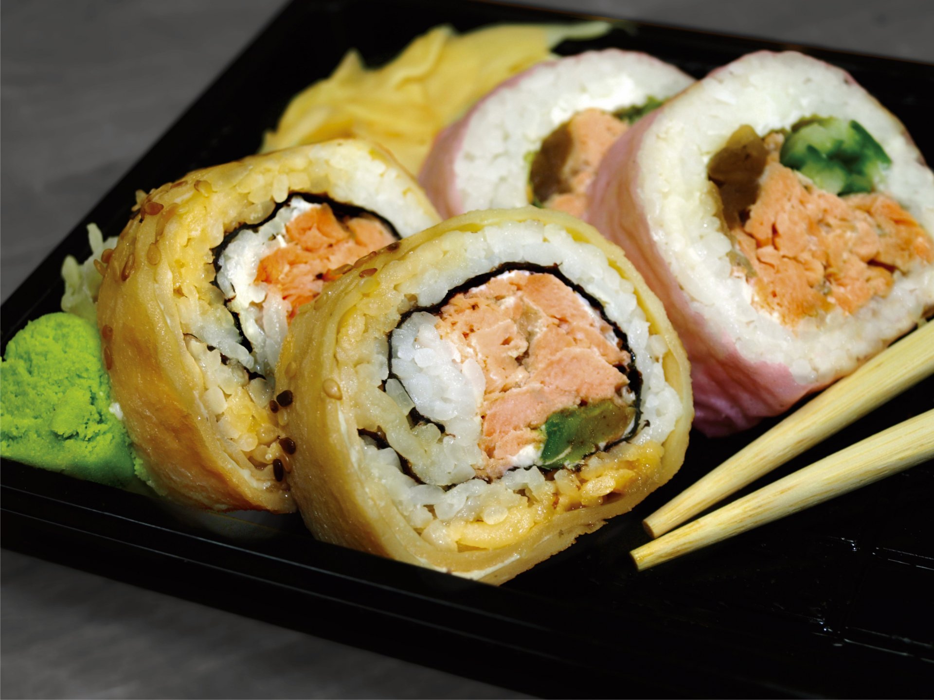 Delicious HD Sushi Feast: Fresh Rolls & Flavorful Bites | 3200x2400 ...