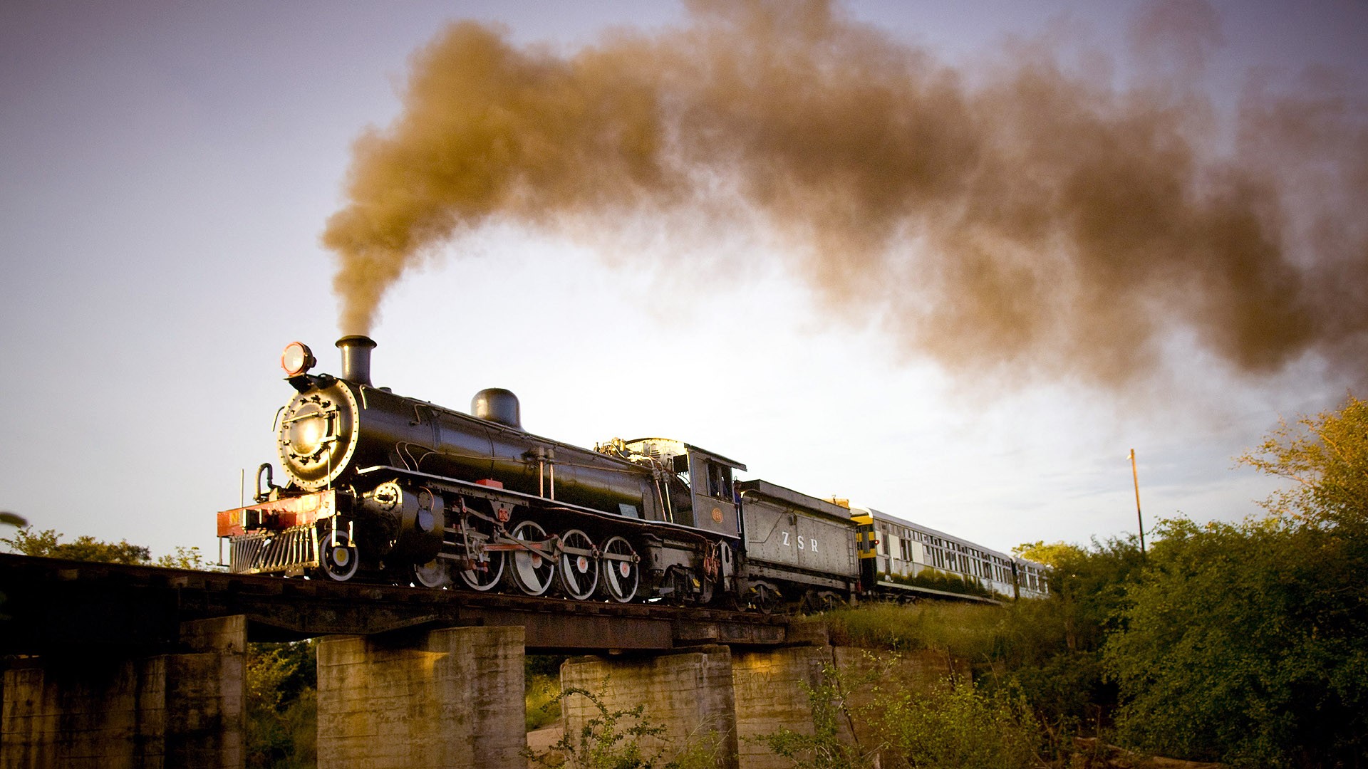 Classic Steam Train in Motion - HD Vehicle Wallpaper