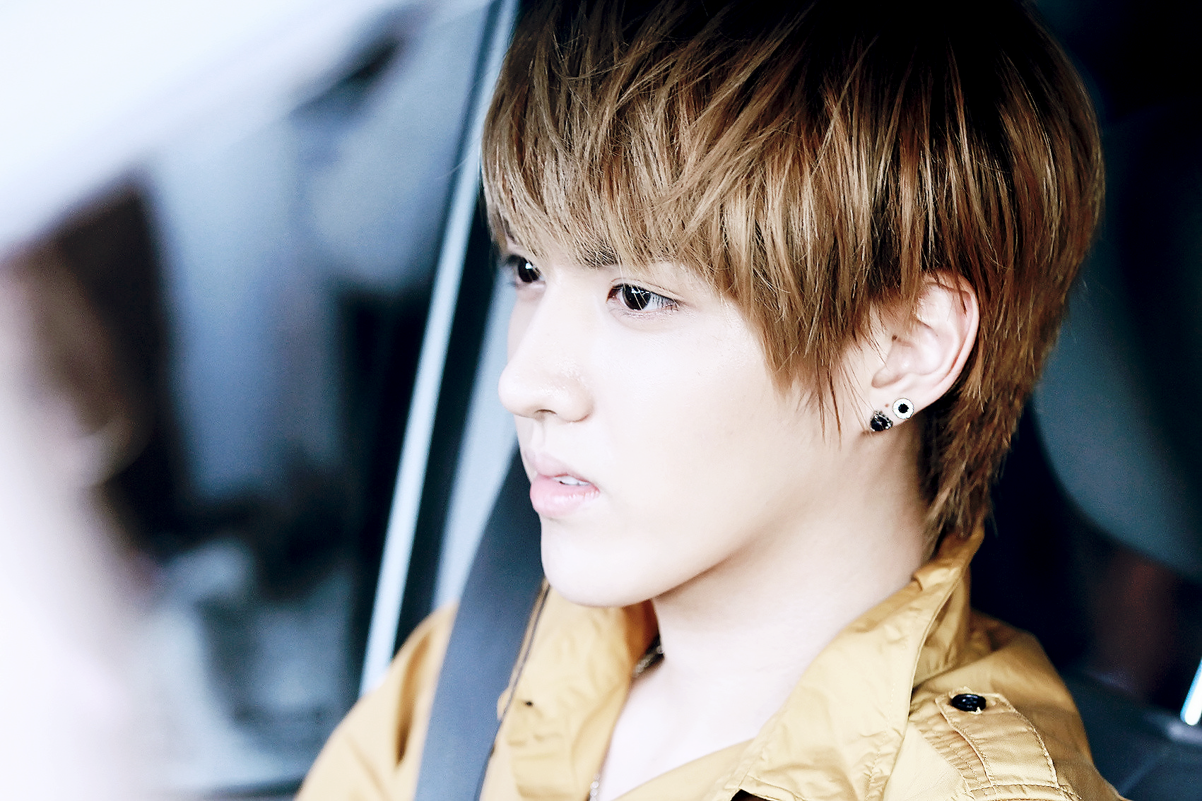 EXO Music HD Wallpaper: Captivating Moments in Style | 1701x1134 ...