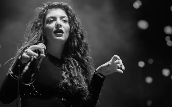 [10+] Lorde 4k Wallpapers