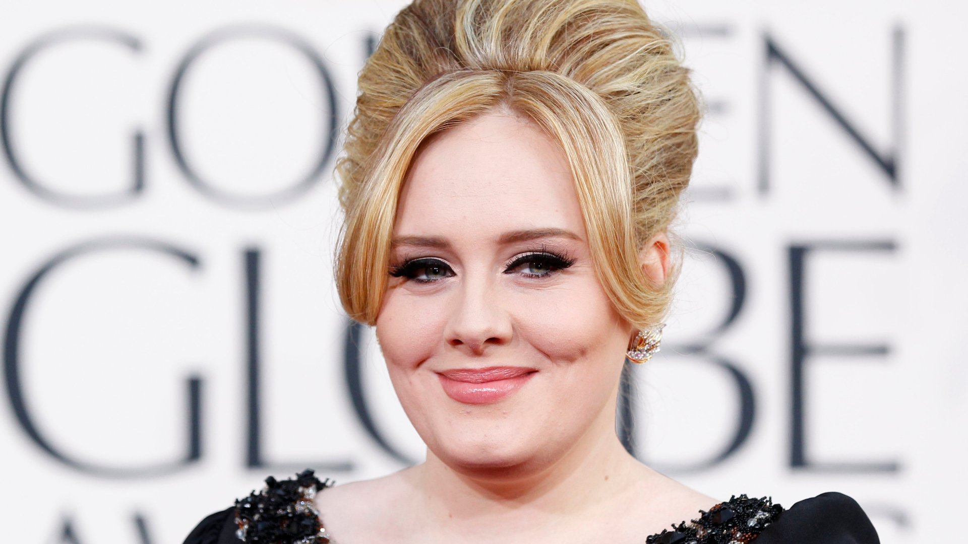 Adele: Iconic British Singer HD Music Wallpaper